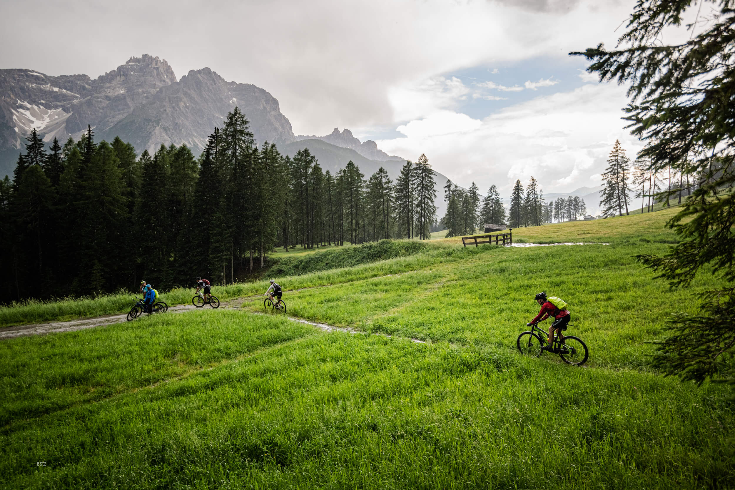 Multi-day tours & Alpine crossings ️ Mountain Bike Holidays